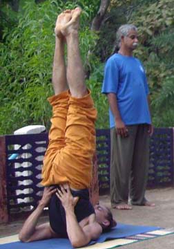 Shri Kali Ashram: Traditional Tantra Yoga